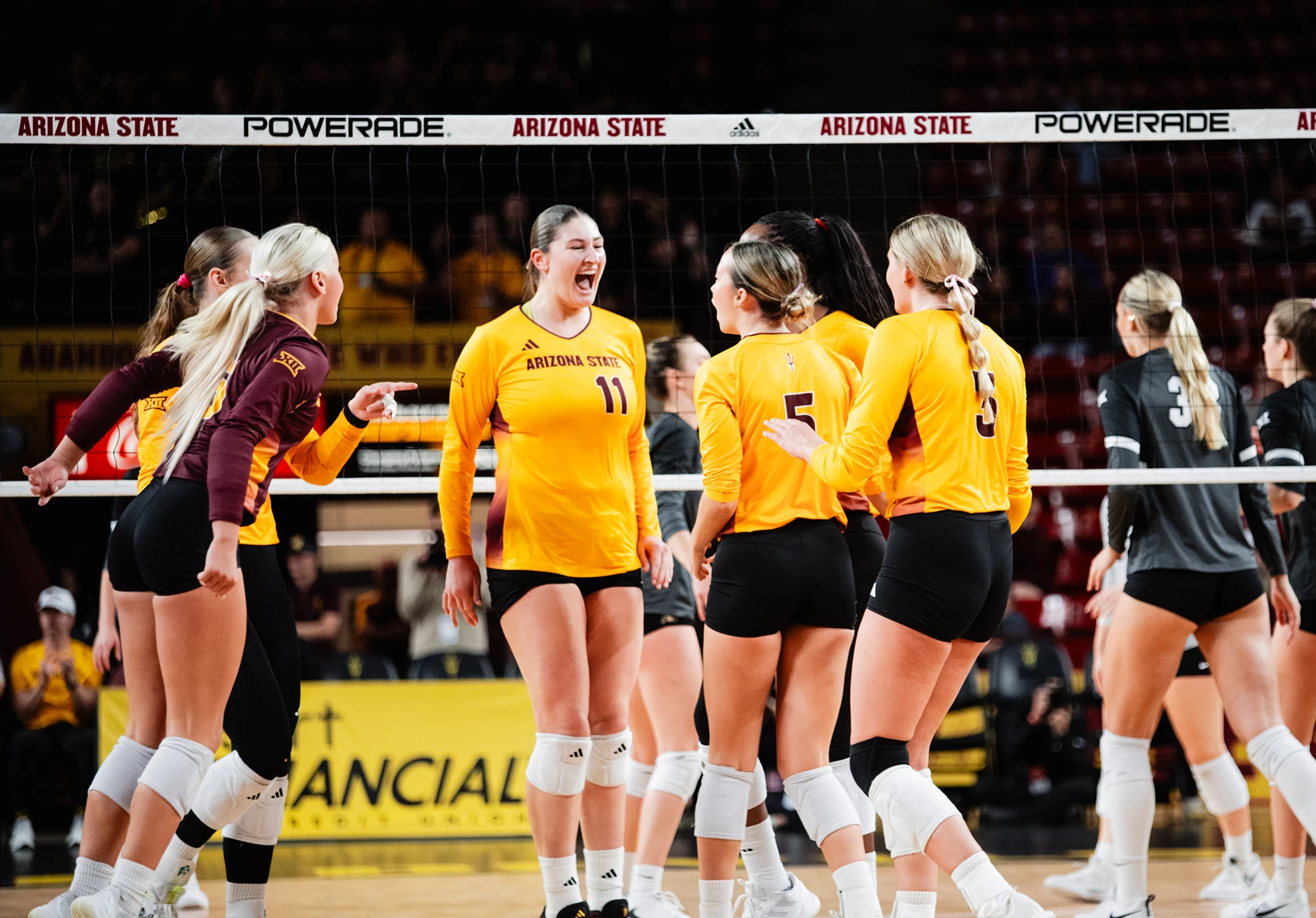 Eight in a row: #8 Volleyball beats #24 Colorado – 520 Sports Talk